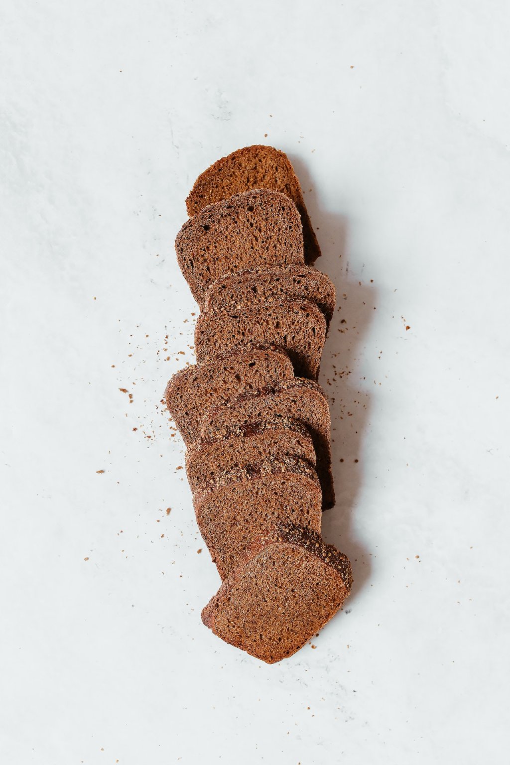 What Bread to Serve with Gumbo - 15+ Incredible Side Dishes - Becoming ...