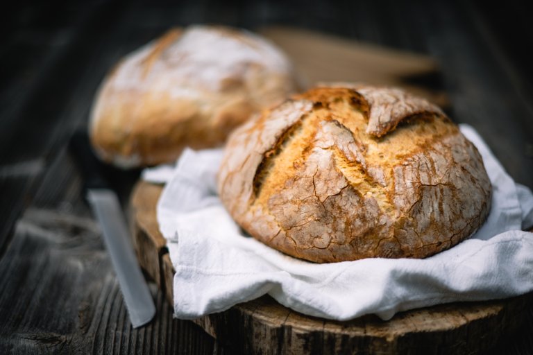 Best Bread to Serve with Soup (15 Interesting Sides) - Becoming A Chef
